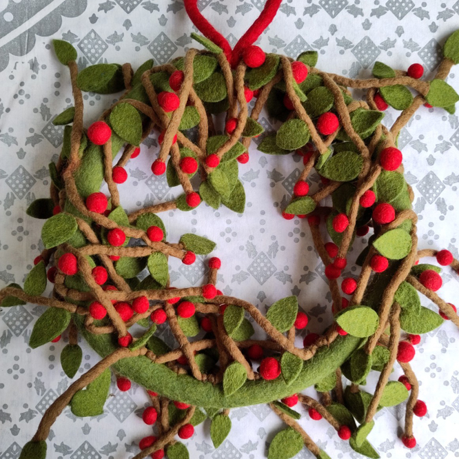 Holly wreath - large - Koseli